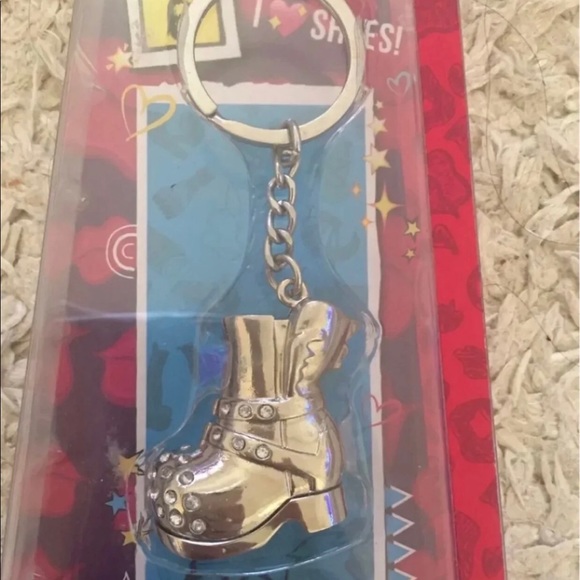 Bratz | Toys | Bratz Doll Bratz Charm Keychain | Poshmark